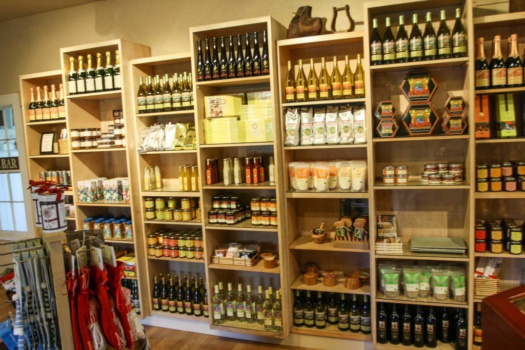 Maui Wine - Tedeschi Winery in Ulupalakua